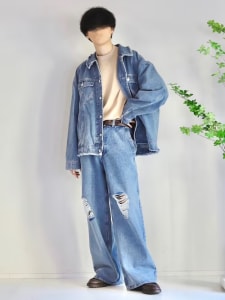 ダメージジーンズをかっこよく着こなして！メンズ&レディースコーデを季節別にお届け | 2nd STYLE