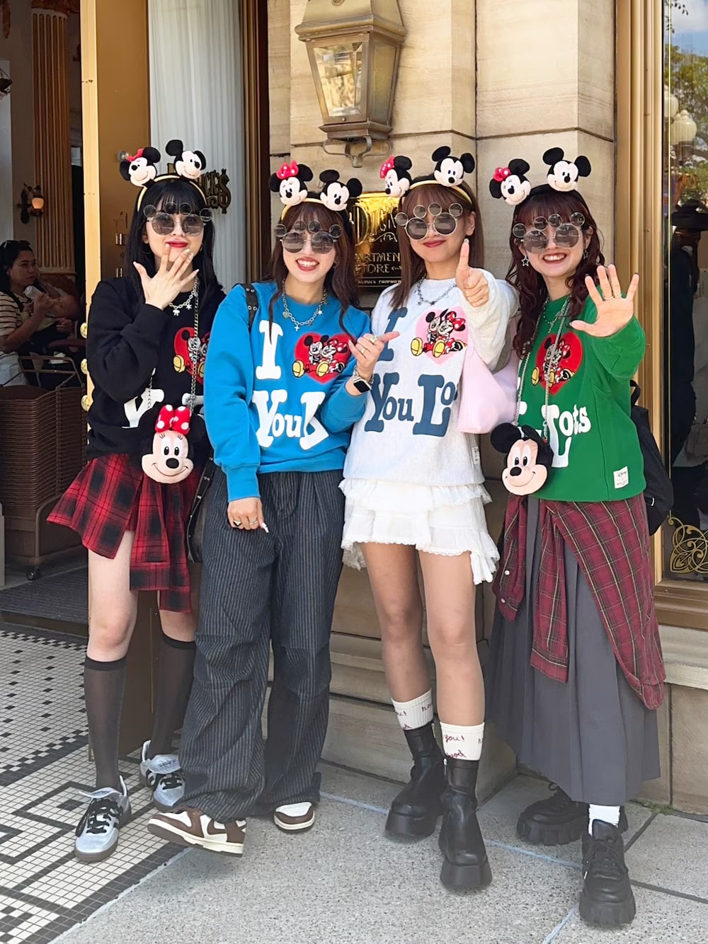 夏のディズニーコーデ！レディース・メンズ・親子・カップルまで 2nd Style 7999